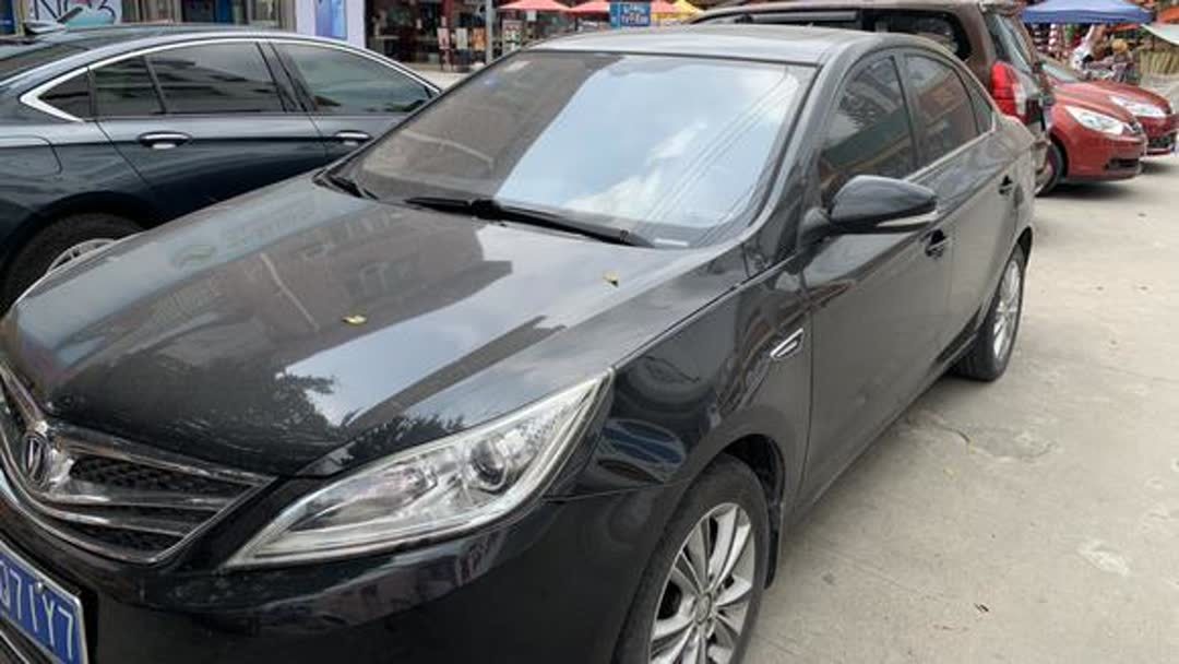 14年长安小轿车,车主要价2万,我觉得1万5都多给,老铁们怎么看