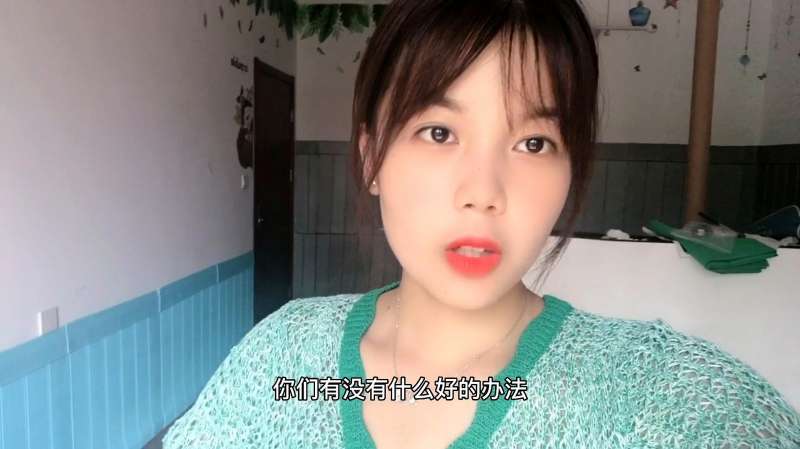 妹子住进新租的房子,房东一直不给钥匙,丢了东西算谁的?