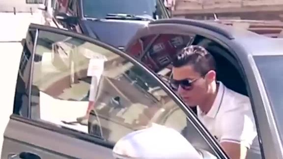 回顾C罗转回,一天之内离开,绝不留恋