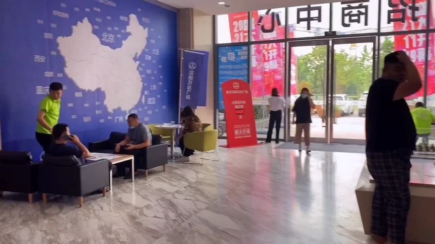 顾客的各级分类:自我决定-心情买、尊重需要-四季买