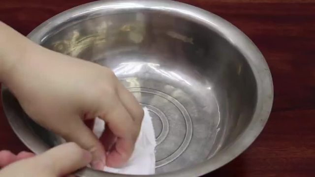 想吃蛋糕在家做,不用秤不用模具,一个盆子...