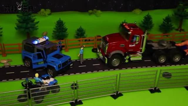 超级拖拉机的新装备,为玩具农场开始工作了