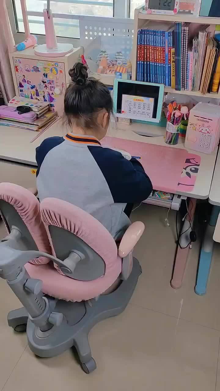 粗细铅笔都可以削的全自动削笔刀,孩子自己就可以操作