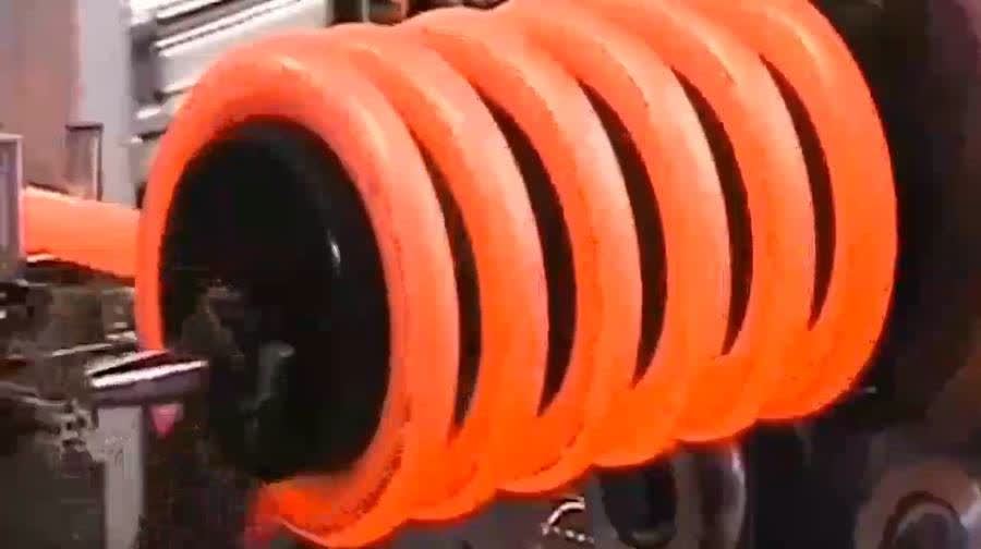 实拍工厂弹簧生产全过程 头一次看见这么大尺寸的家伙