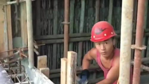 可以规定不能扳弯钢管,但是不能说钢管被混凝土压弯!