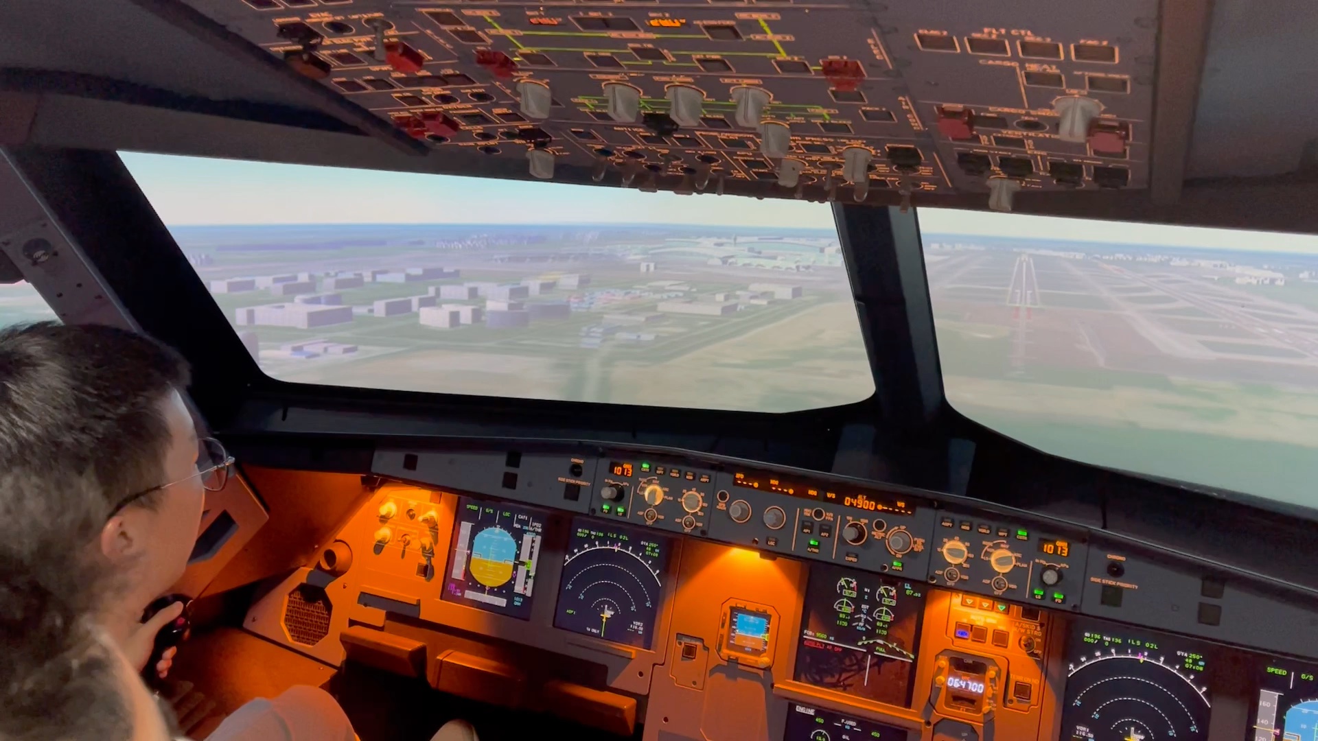 飞行学员的初次模拟飞行体验
