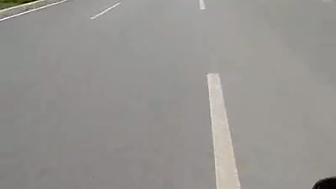 GW25晃动严重,轮毂轻微擦伤但变形严重,真中了GW250轮毂门了