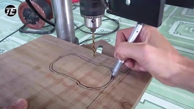 DIY草根精湛制作,震撼木架音箱就这么产生了!