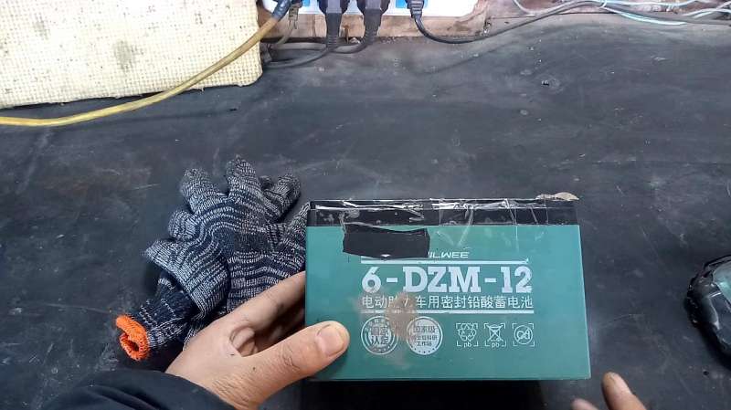 老师傅讲解电动车电池不会看生产日期不要慌老师傅告诉你避免被坑
