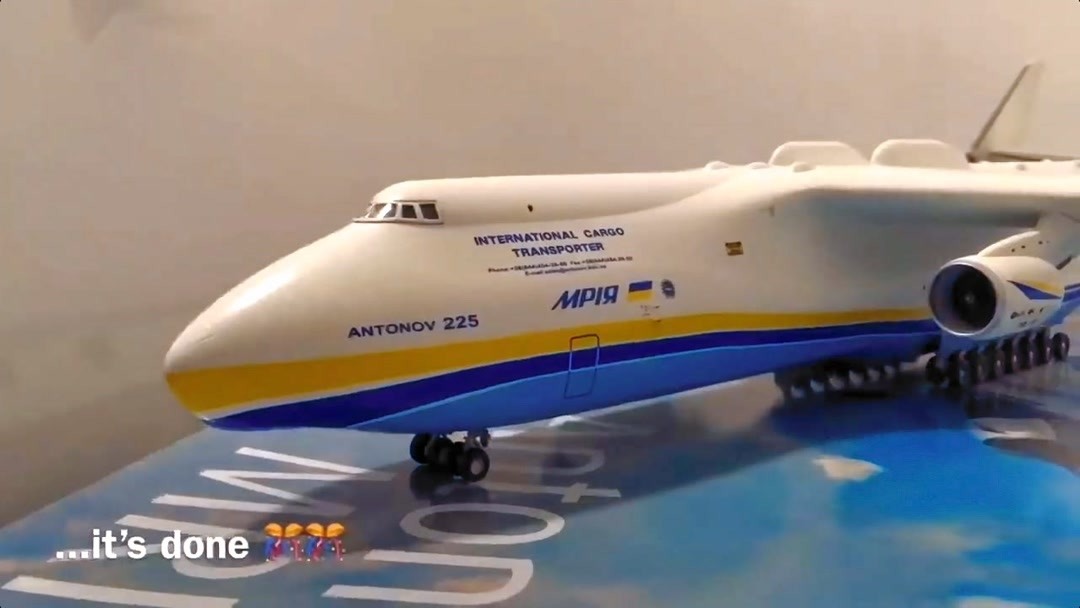 前苏联安东诺夫设计局(Antonov)安-225运输机1\u002F144 缩放模型