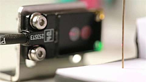 倍加福R3和R2F系列微型光电传感器 — 如何使用漫反射型传感器检测...