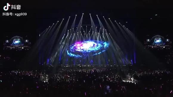 周杰伦地表最强演唱会 《七里香》官方版视频!❤️❤️