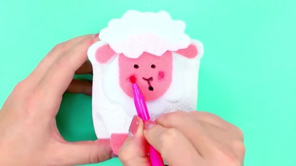 制作可爱的小羊笔筒,啊不行了,我可爱死了
