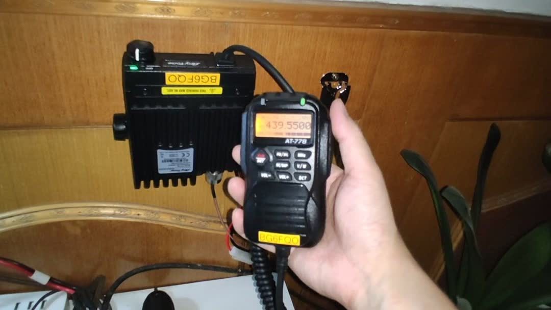 手台通联中继效果不佳,小汪在家中安装了车载电台提升通联效果