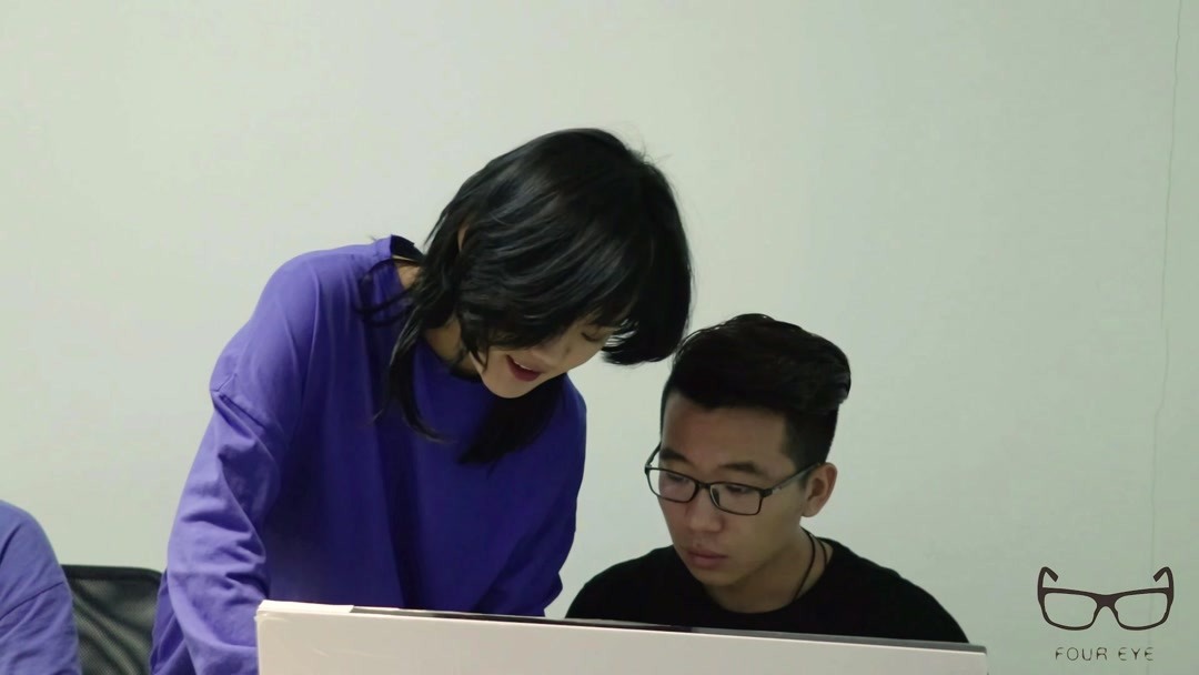 小伙5块钱,在网吧有吃有喝的过了半年,网吧的活动太给力!