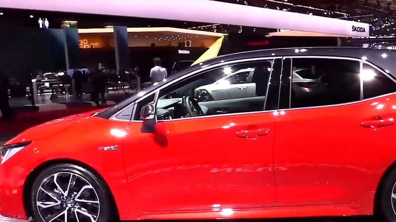 2019款丰田卡罗拉混合动力车,外观和内饰鉴赏