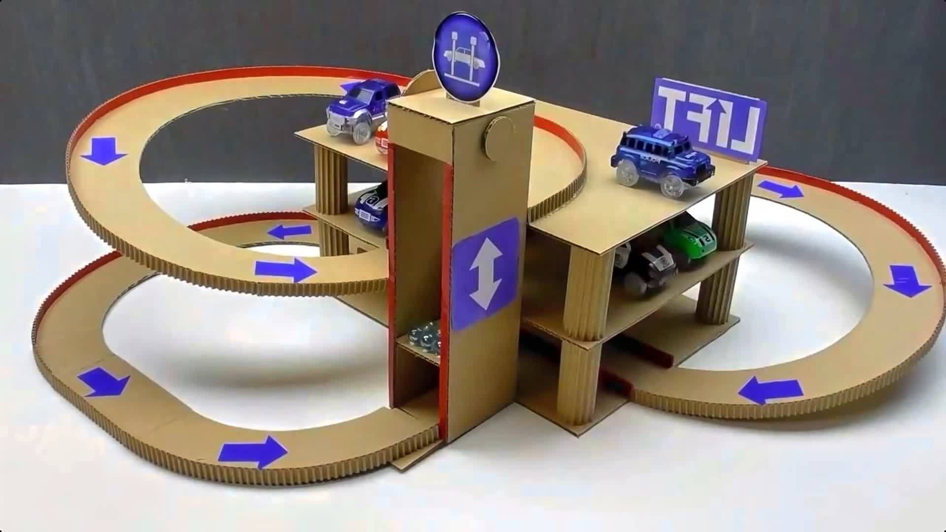 米趣实验室:小哥用硬纸板制作纸板电梯轨道,看着还不错!