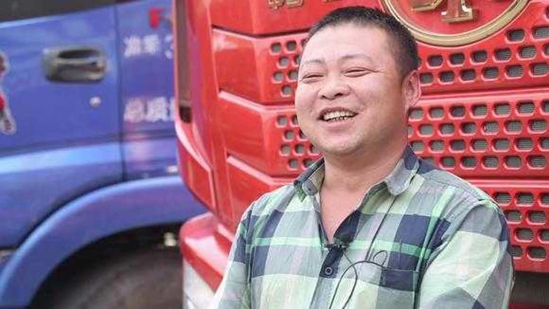 因为一个视频让3000万卡友都认识 他才是真正的卡车人网红!