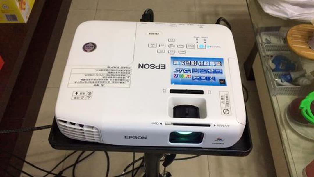 九成新灯泡才用40小时带高清接口爱普生S03投影仪投影机