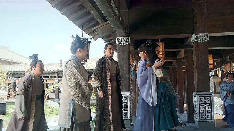 哪吒降妖记:哪吒去昆仑仙院11年,终于回家跟父母相聚,其乐融融