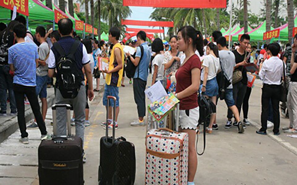 收到大学录取通知书后,不想去报道会有什么影响?看完恍然大悟