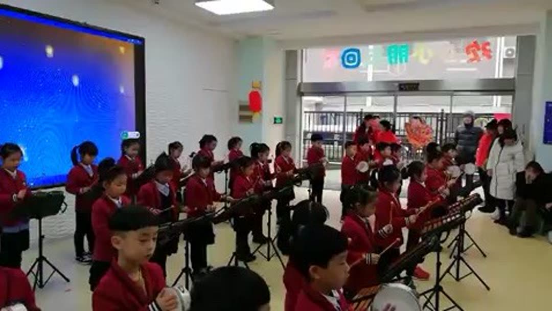 永威.鑫城幼儿园乐器合奏表演