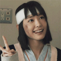 Polly决定抬头学做向阳花 
