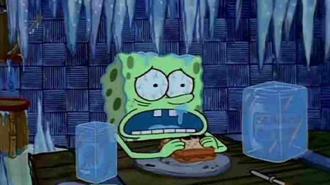 海绵宝宝:海绵宝宝半夜吃东西,哪知忘记关冰箱,房子变成这样