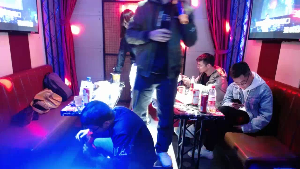 研究生摸鱼日常—KTV挑战林志炫《没离开过》