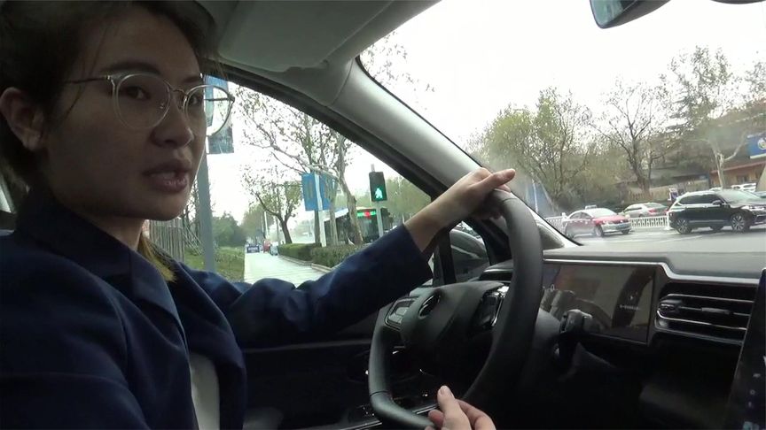 从未体验过,试驾世界顶级智能电动汽车,辅助驾驶太给力了