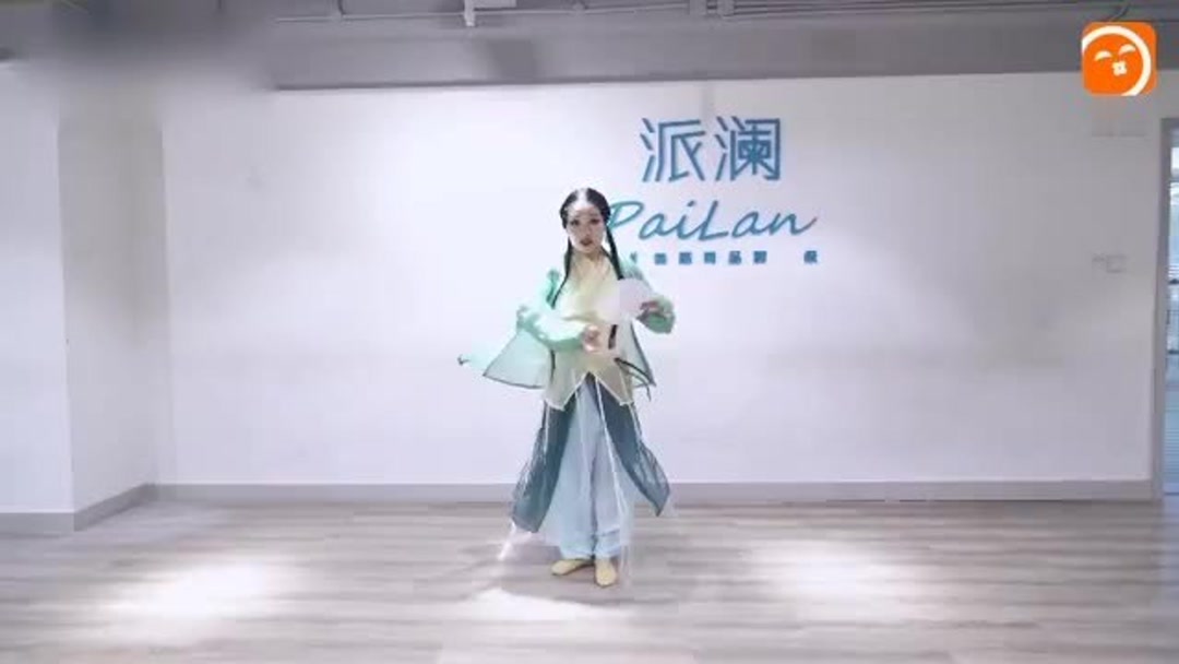 我要上热门青蛇舞蹈#经典电影经典音乐 美就一个字