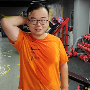 油腻大叔变形计 