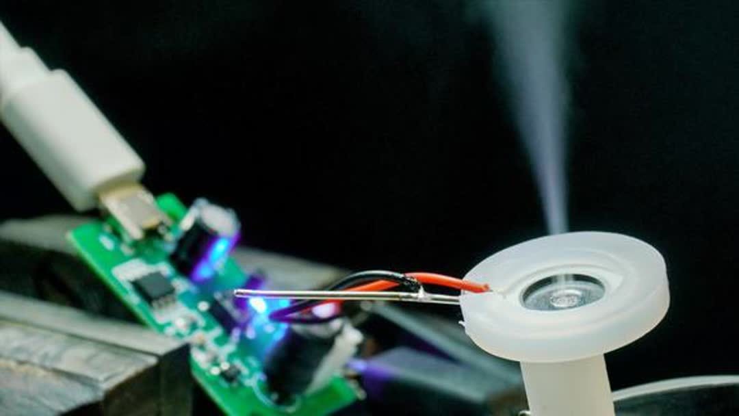 超声波微孔雾化加湿器,核心如何驱动?水雾如何喷出?