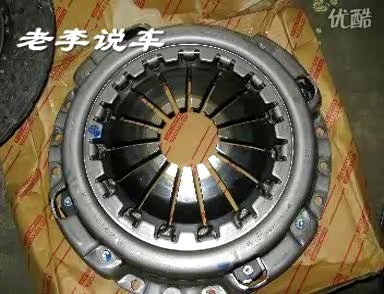 为什么新换离合器片车起步换挡抖?