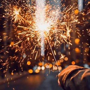 花小逝清街酒馆 