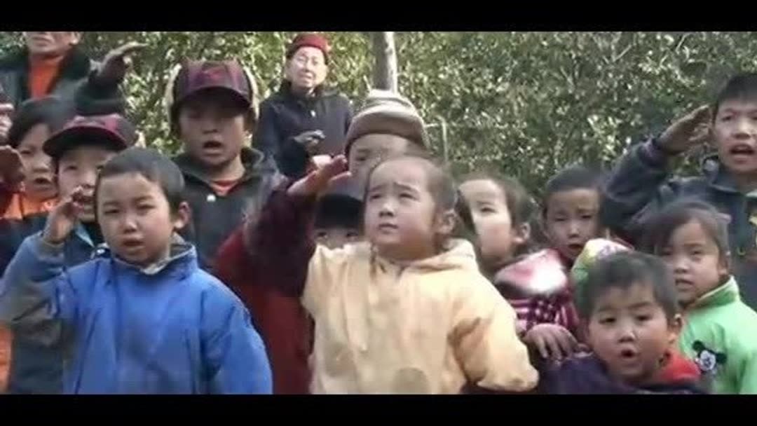 震撼!最感人的山区小学升旗仪式