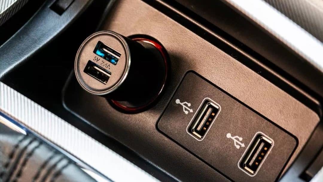 汽车上的USB接口是给手机充电的吗?正确用法是这样