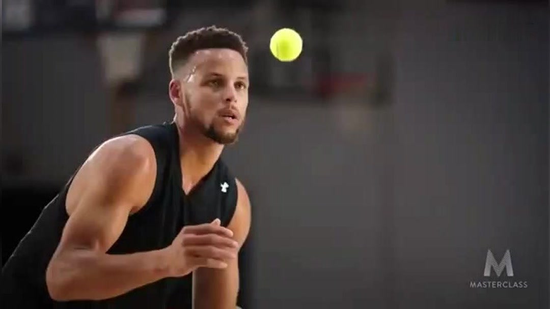 库里常用,风靡美国的控球训练技术:小球 篮球组合训练!速度get