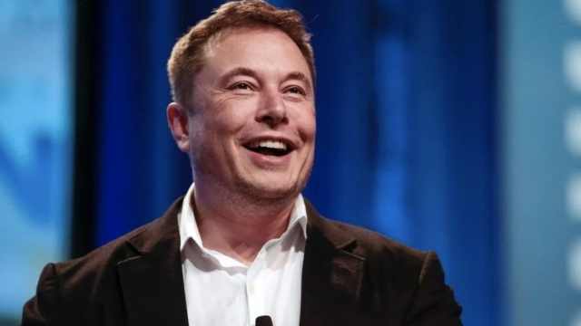 特斯拉发布新型电池:续航提高16%,电量增大6倍