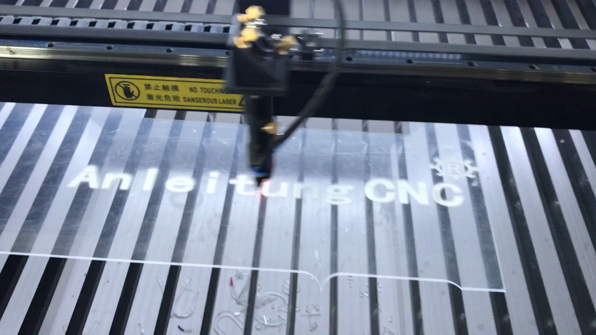 司南激光雕刻机