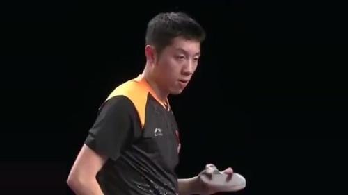 樊振东的进攻有多猛简直跟开挂一样,连续暴扣让对手怀疑人生