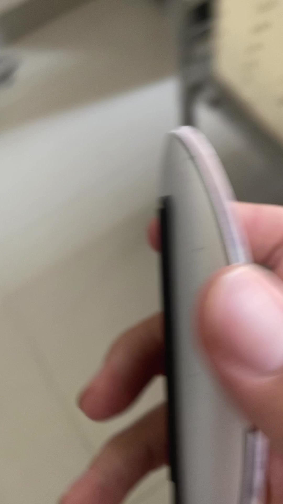 上帝视角开箱妙控鼠标,闲鱼60元收的,赚大了!