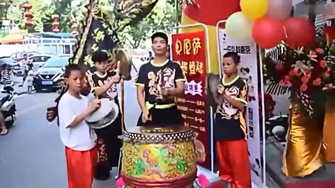 舞狮表演 开业醒狮表演