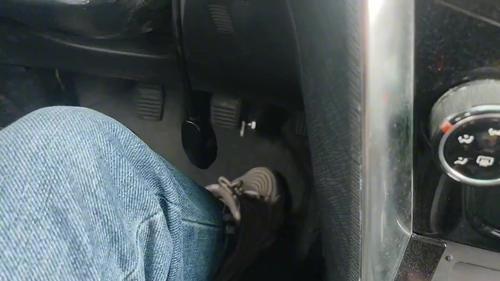 科目三加减档,离合、刹车、油门、档位的使用方法和注意事项讲解