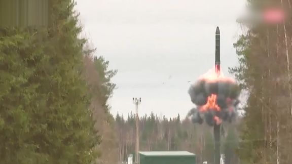 俄罗斯亮出核大棒!战略核力量演习中发射洲际导弹