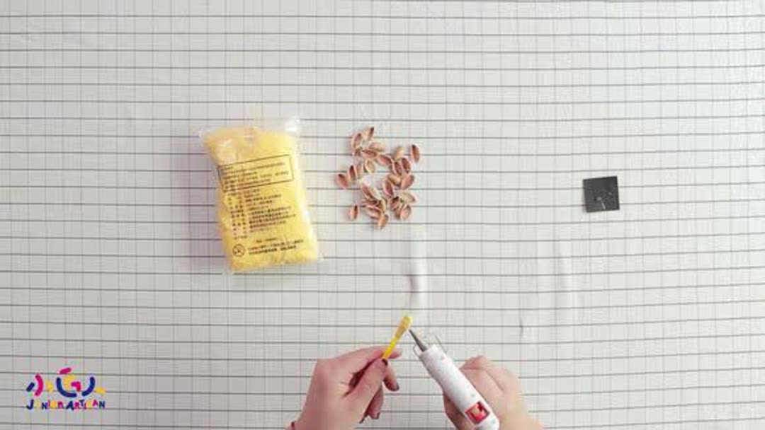 DIY旧物利用 简单易学废物利用手工制作视频 变废为宝制作花朵