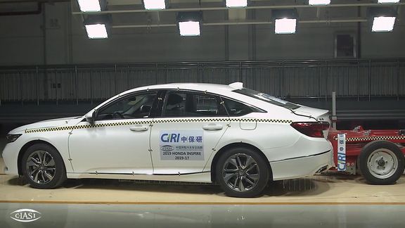 中保研东风本田INSPIRE碰撞测试