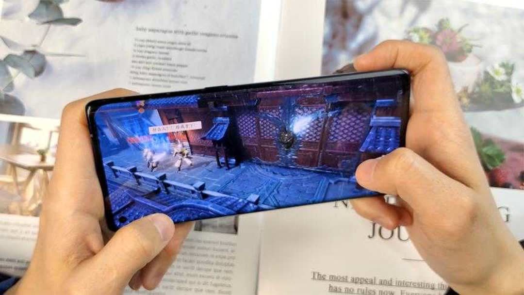 应该用芯片评判手机吗?OPPO Reno5 Pro+大型游戏实测!完美世界