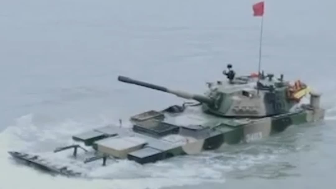 UP青年·两会有我丨一身硬骨!“六边形战士”成了全国人大代表