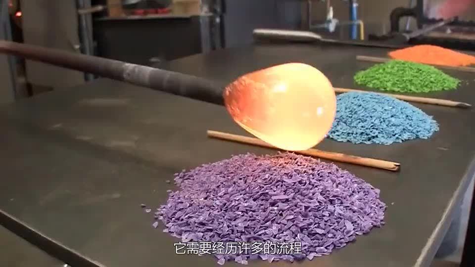 看到玻璃瓶的制作流程之后,网友们大呼解压